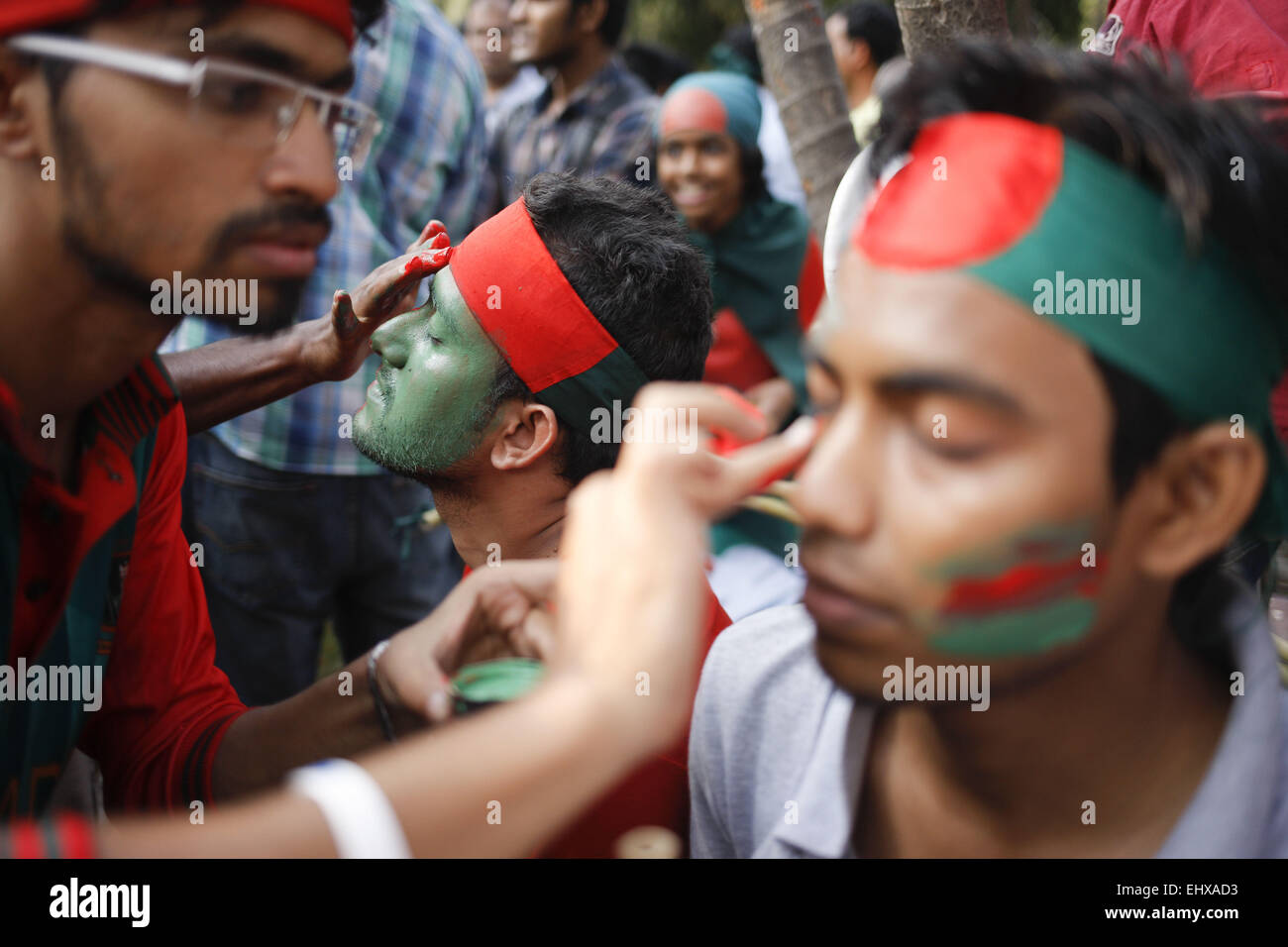 Dhaka, Bangladesh. 18th Mar, 2015. Member of Bangladesh Cricket Fans ...