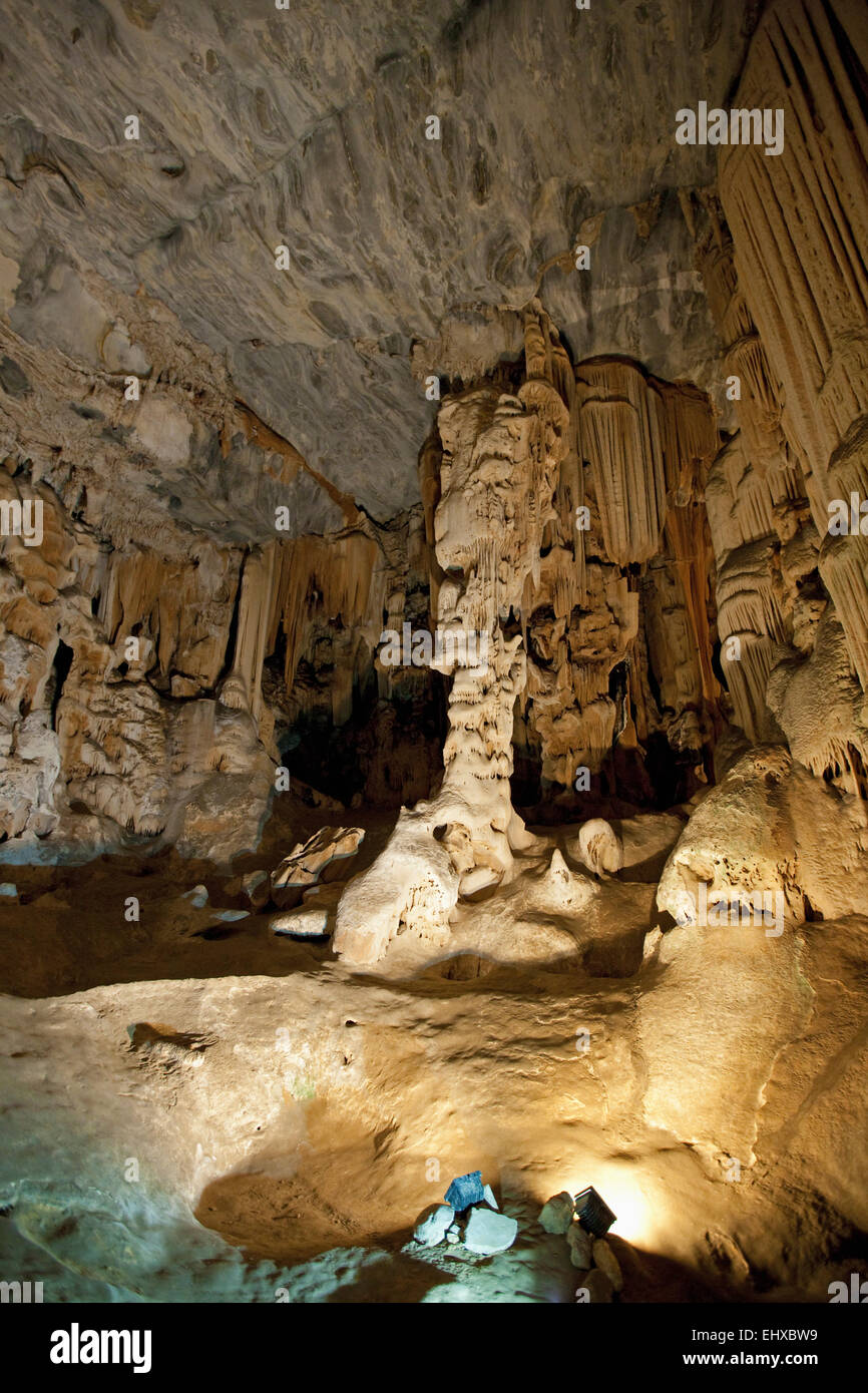 Majestic caves in limestone hi-res stock photography and images - Alamy