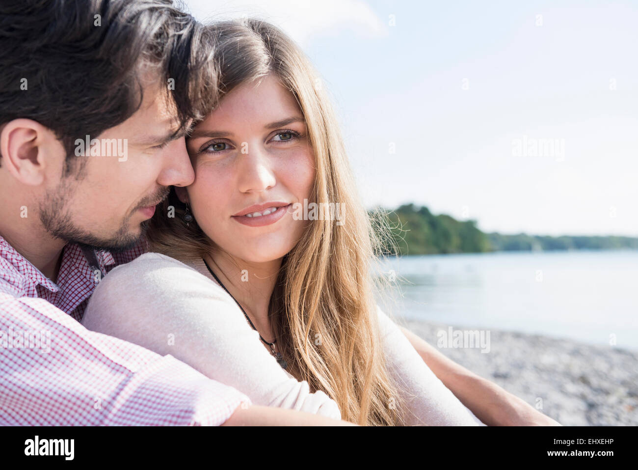 Couple lake romantic hi-res stock photography and images - Alamy