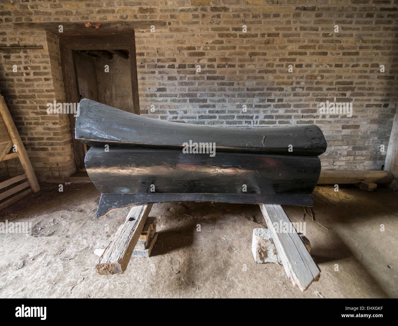 Chinese coffin hi-res stock photography and images - Alamy