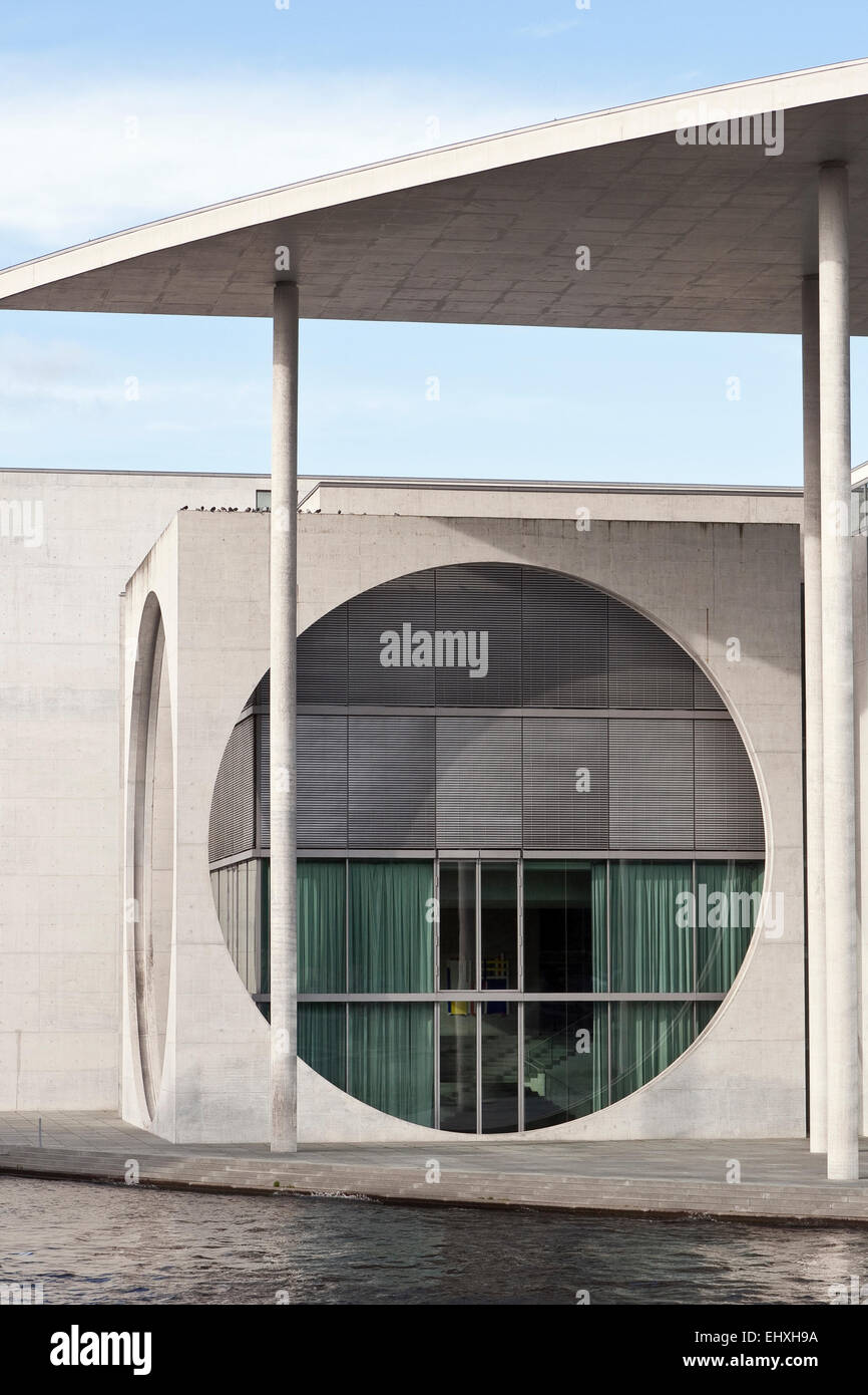 Circular glass building hi-res stock photography and images - Alamy