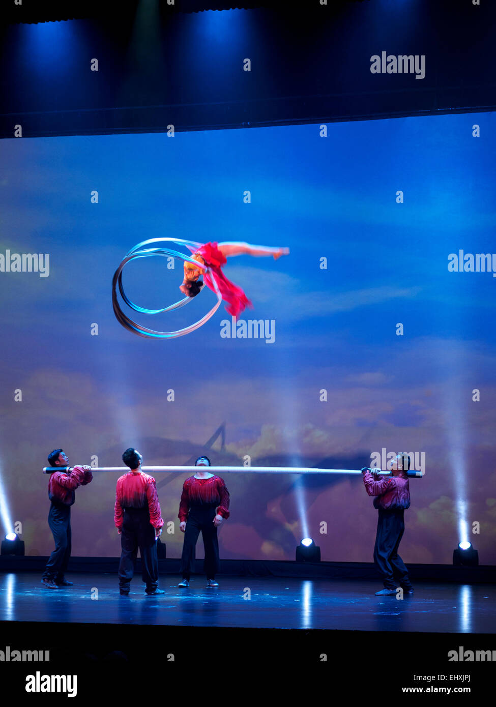Chinese acrobats in Shanghai, China Stock Photo - Alamy