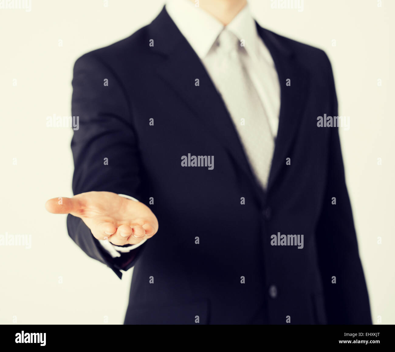 mans hand showing something Stock Photo - Alamy