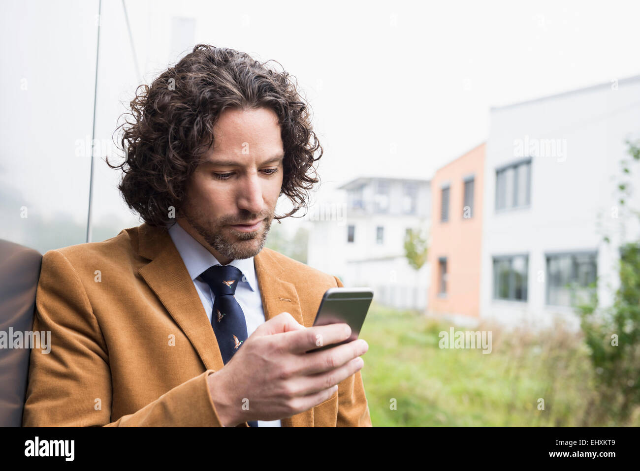 Curled up reading hi-res stock photography and images - Alamy