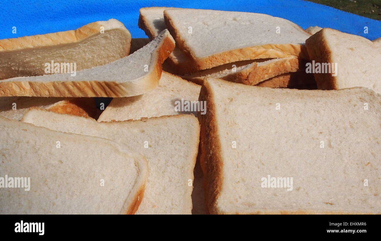 Dumped bread hi-res stock photography and images - Alamy