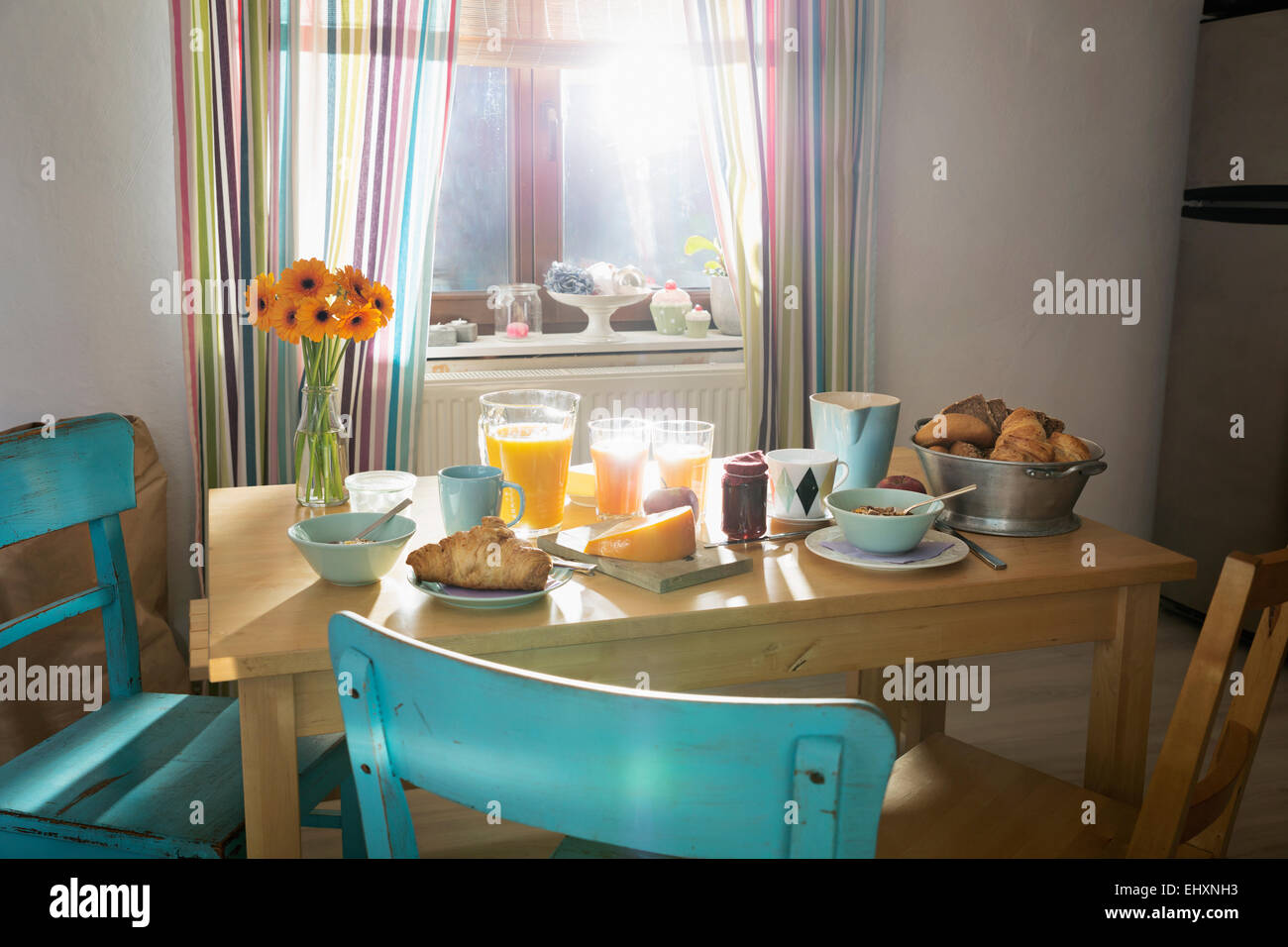 Laid breakfast table Stock Photo - Alamy