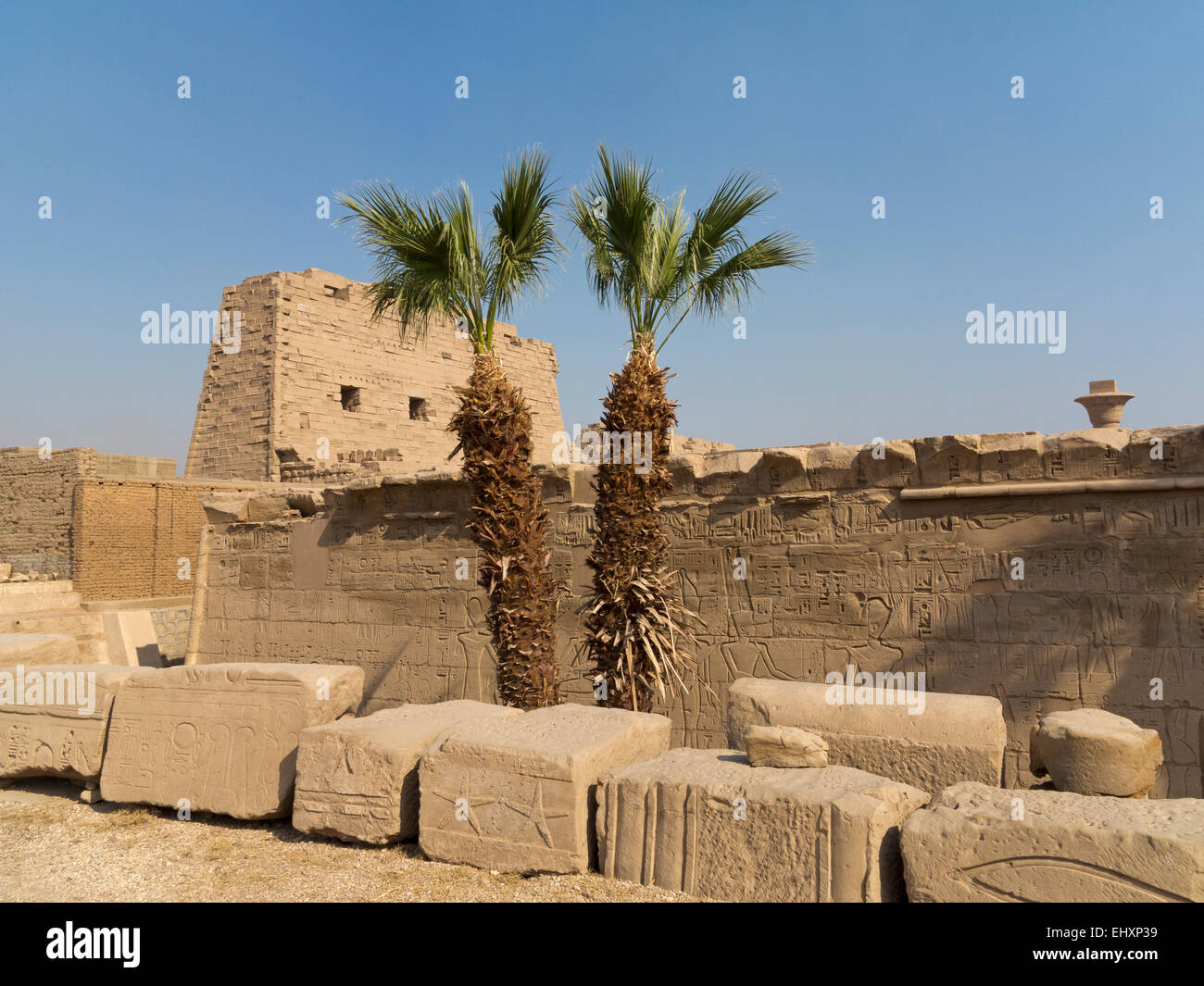 Egypt tree goddess hi-res stock photography and images - Alamy