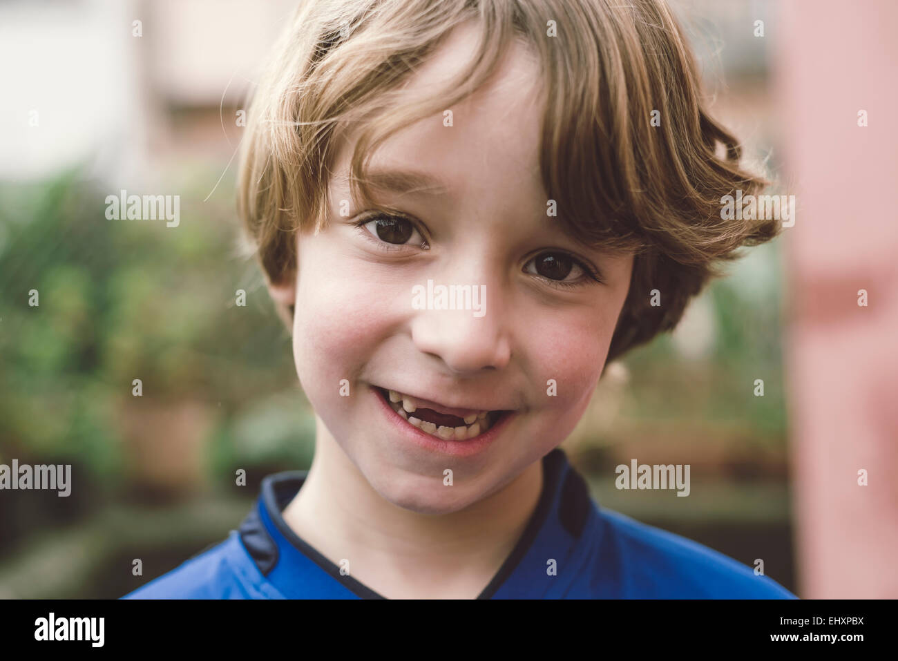 Portrait of smiling boy with tooth gap Stock Photo - Alamy