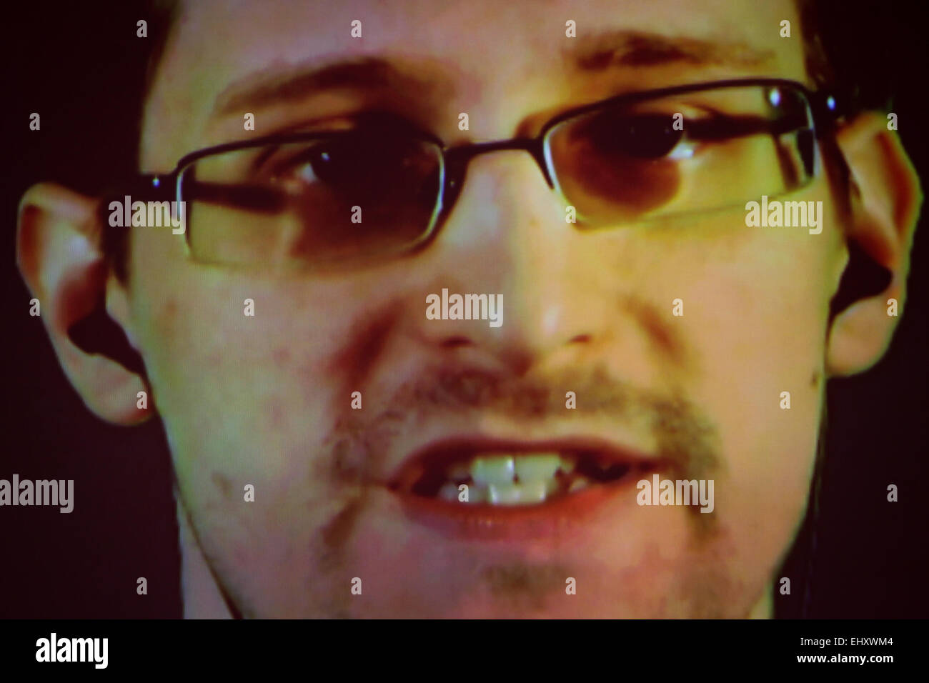 Edward snowden interview hi-res stock photography and images - Alamy
