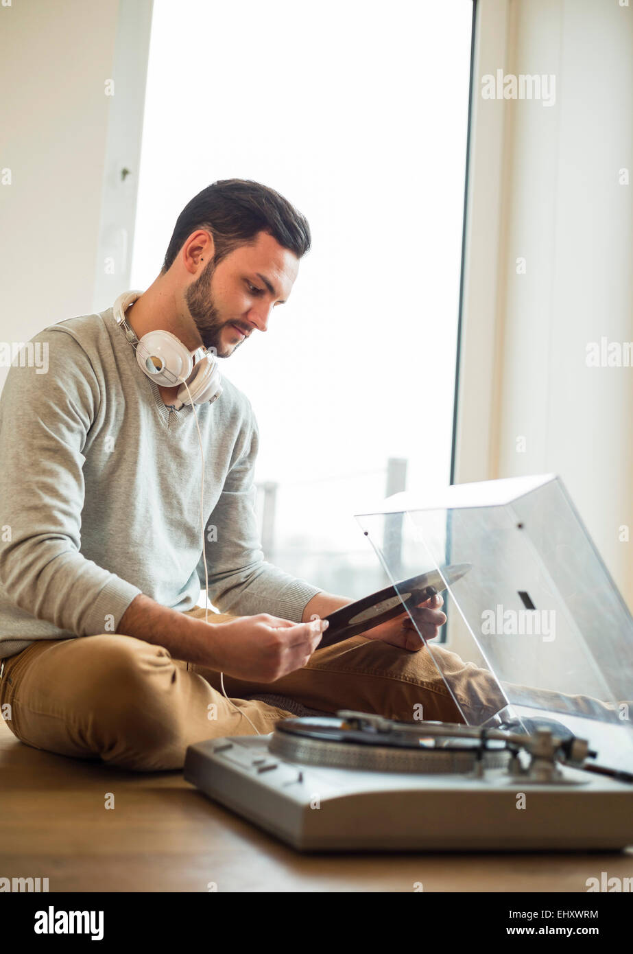 Record player hi-res stock photography and images - Alamy