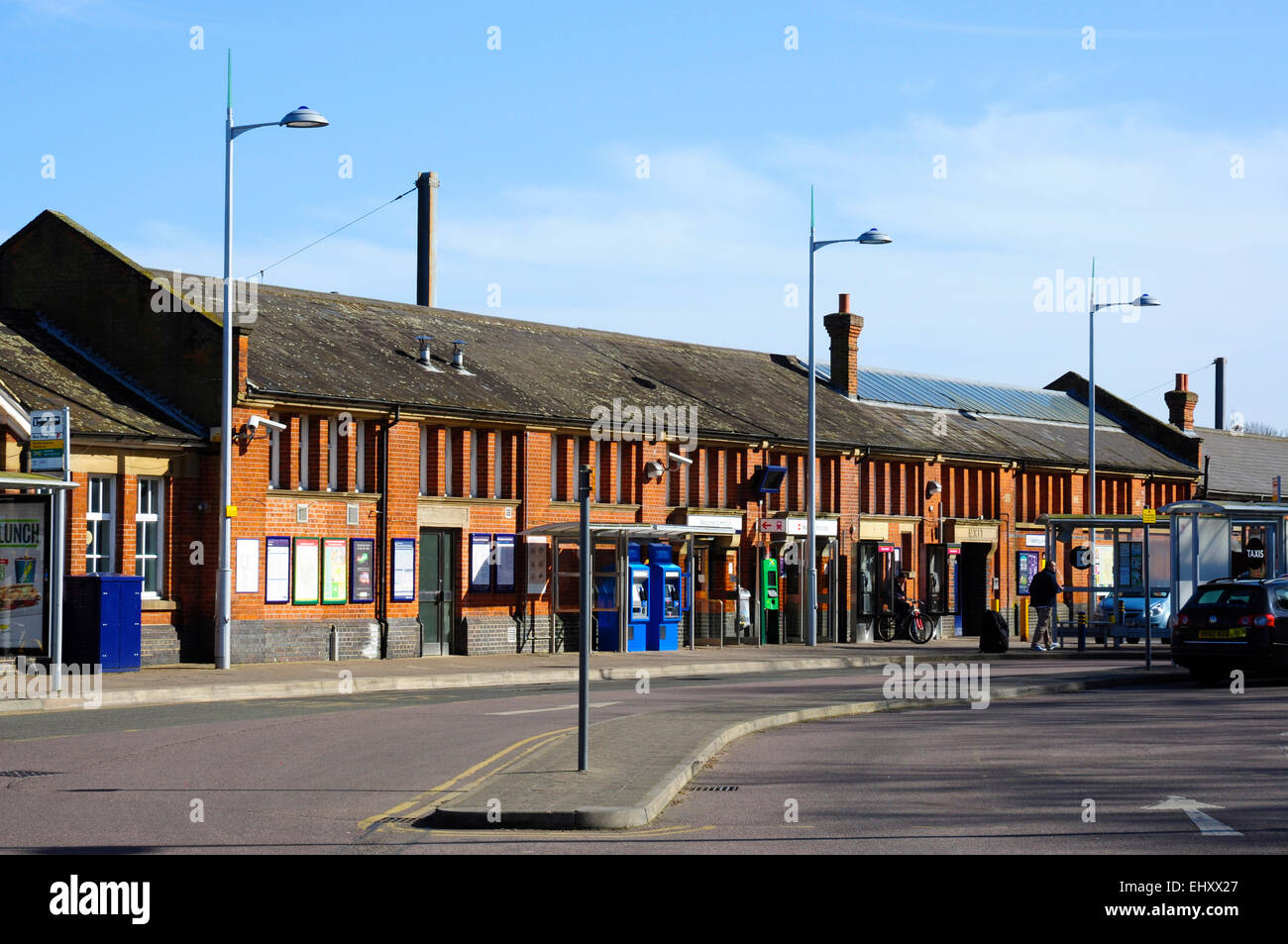 Hitchin station hi-res stock photography and images - Alamy