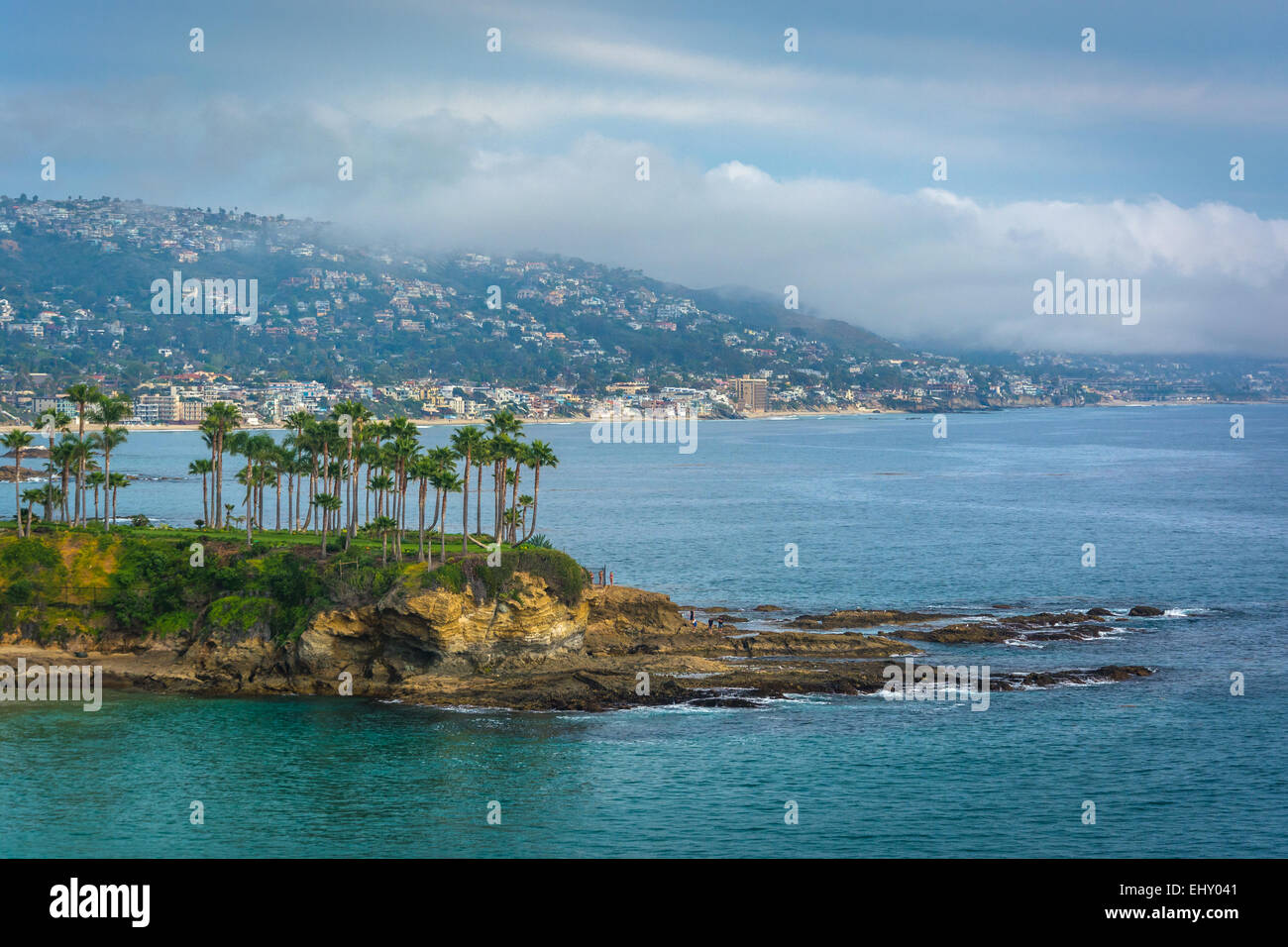 View of the Pacific Coast from Crescent Bay Point Park, in Laguna Beach ...