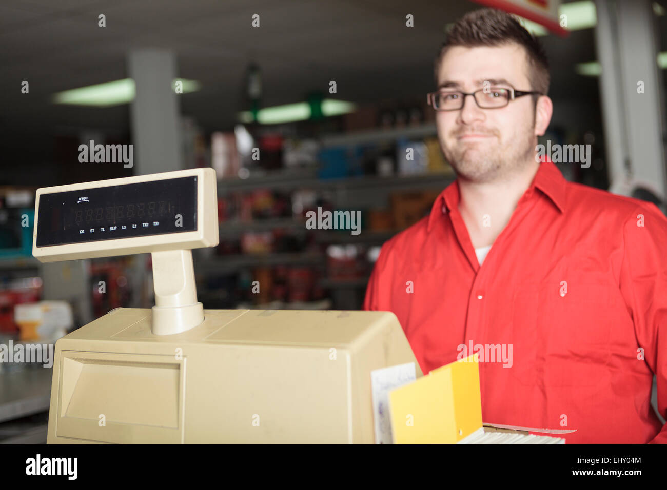 Hardware store employee Stock Photo - Alamy