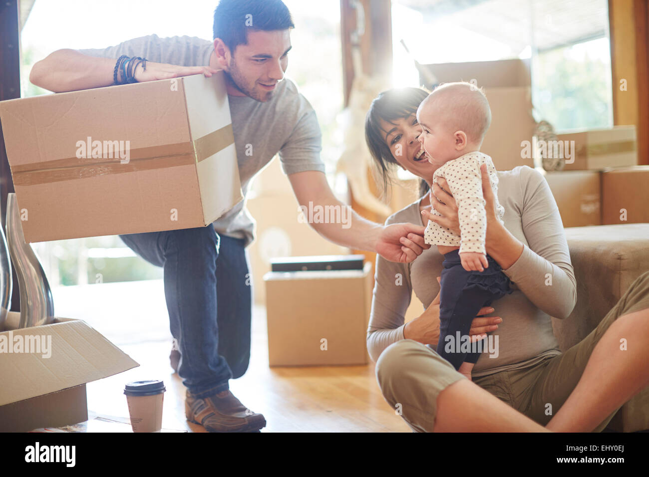 Baby in a cardboard box hi-res stock photography and images - Alamy