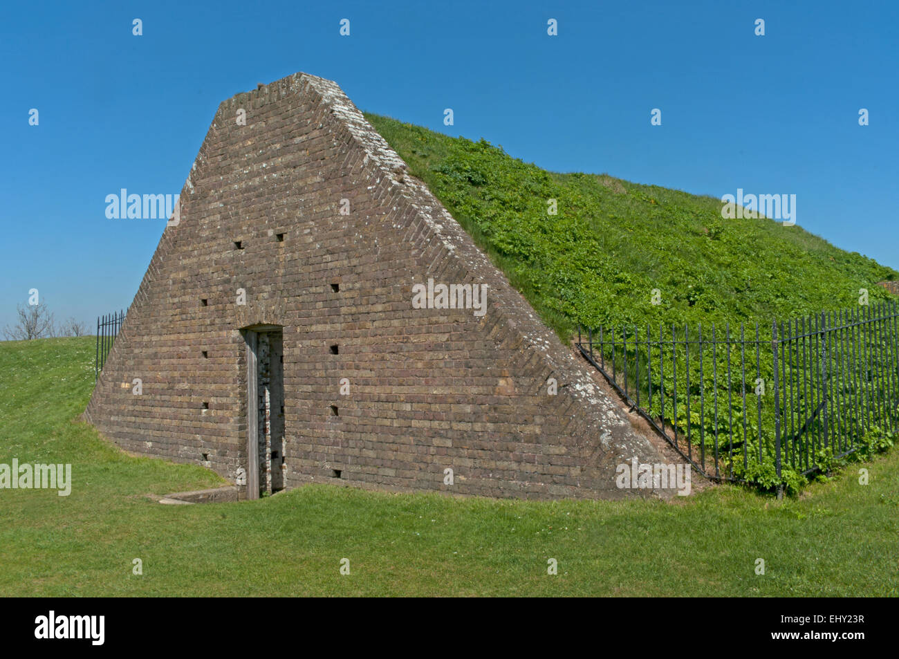 Magazine store hi-res stock photography and images - Alamy