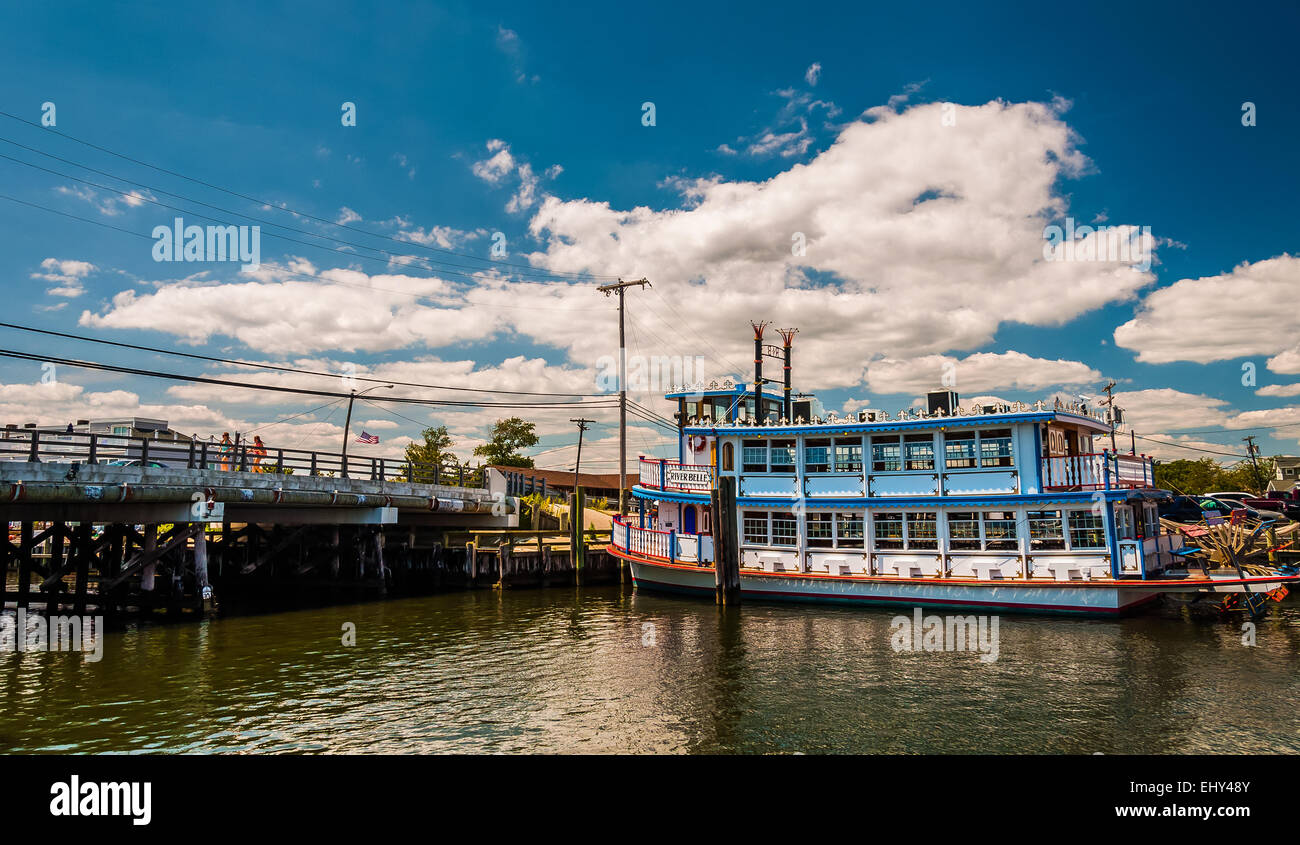 Ship and bridge in the harbor at Point Pleasant Beach, New Jersey Stock ...