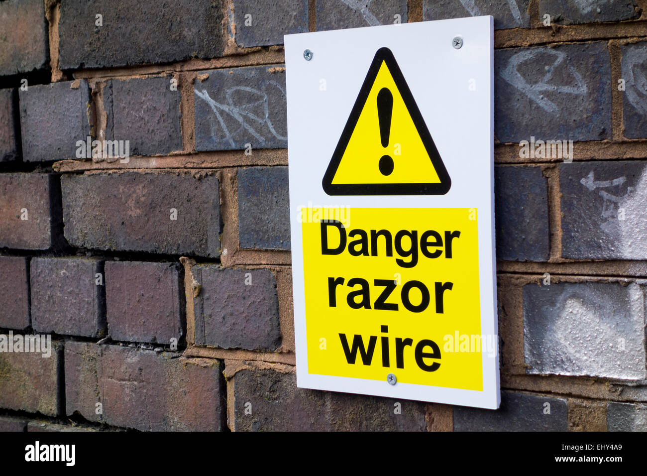 Danger Razor Wire Warning Sign, UK Stock Photo - Alamy