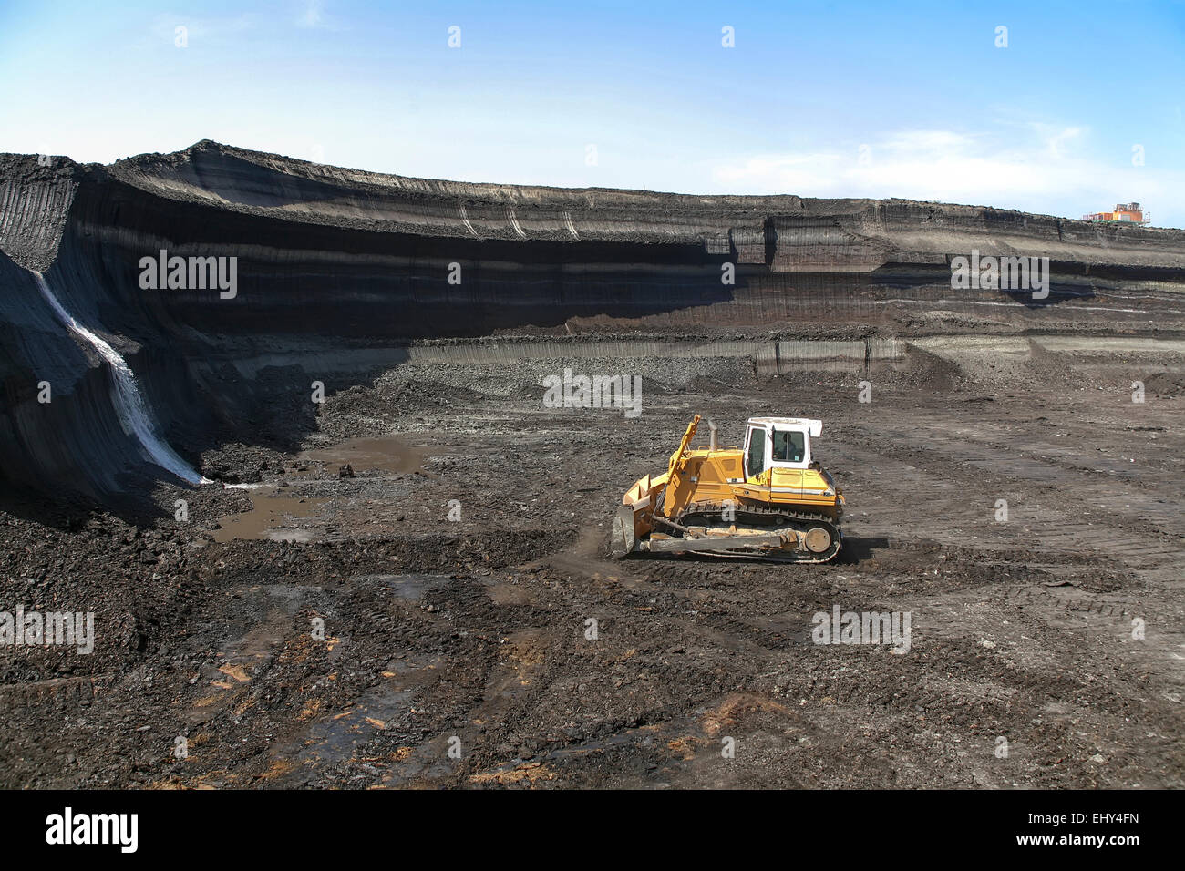 Coal excavation hi-res stock photography and images - Alamy