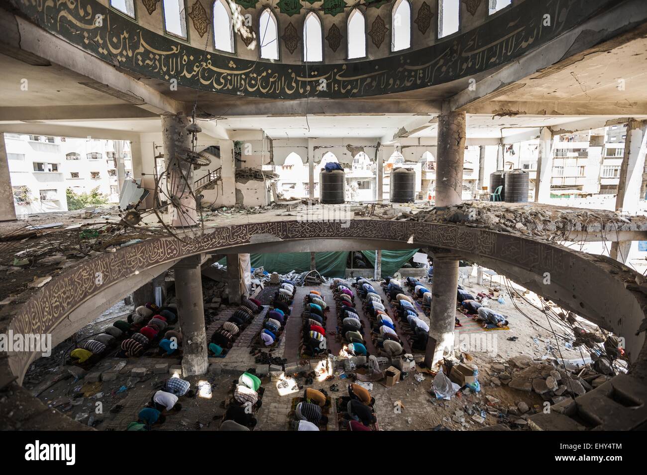 Destroyed Mosque High Resolution Stock Photography and Images - Alamy