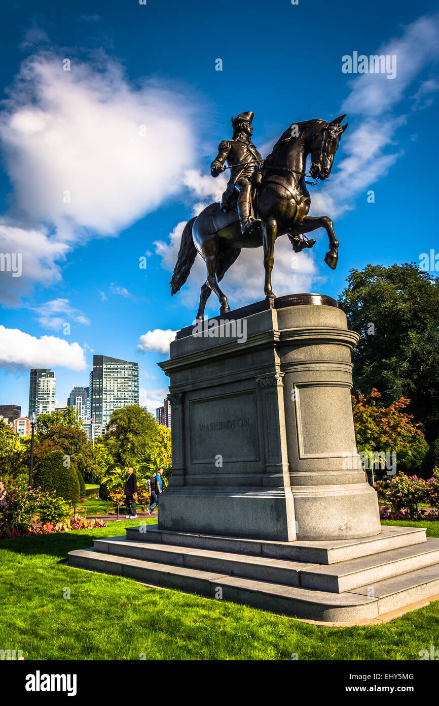 Statue of George Washington at the Commons in Boston, Massachusetts ...