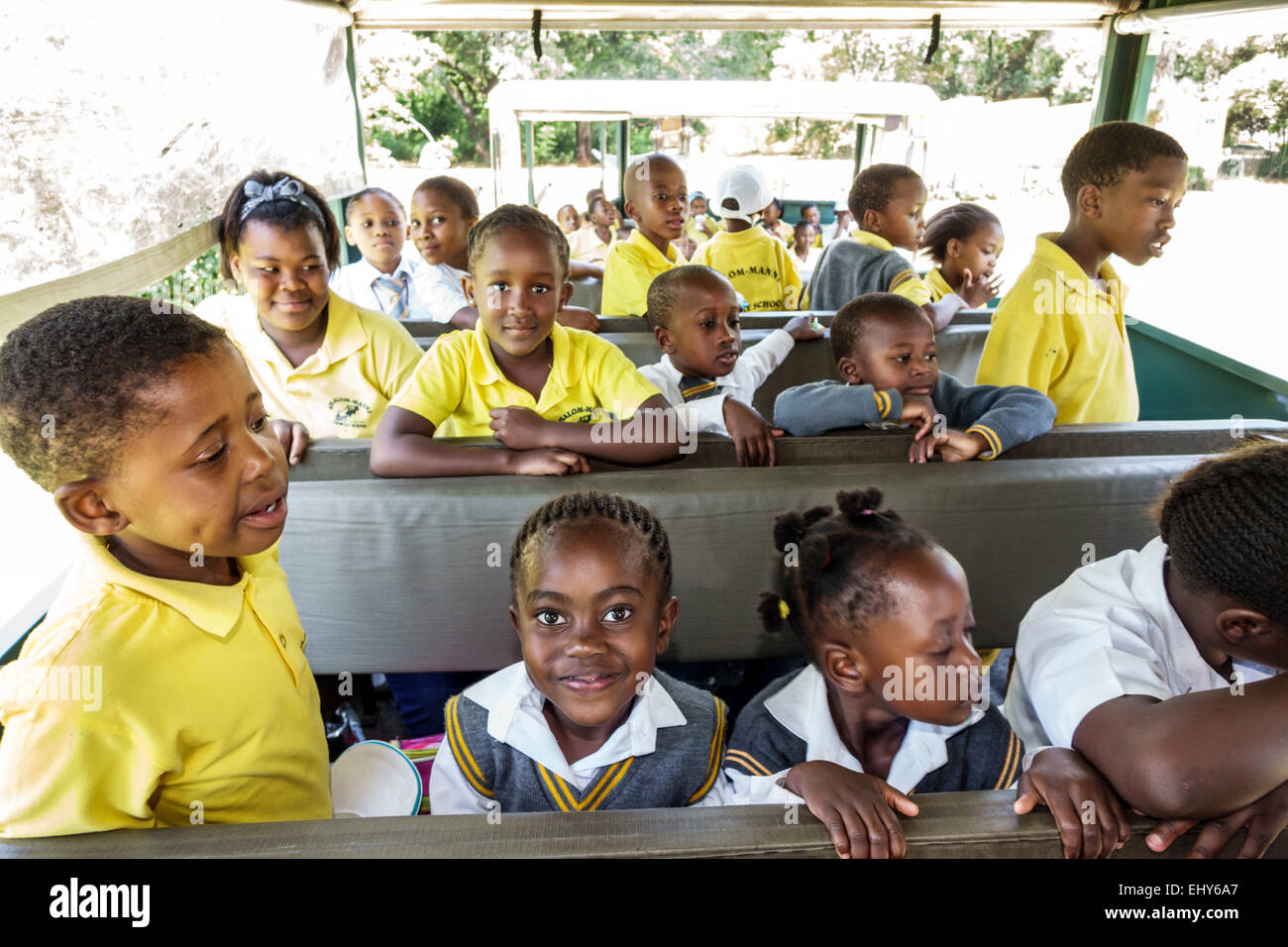 Class field trip black girl children students hi-res stock photography ...