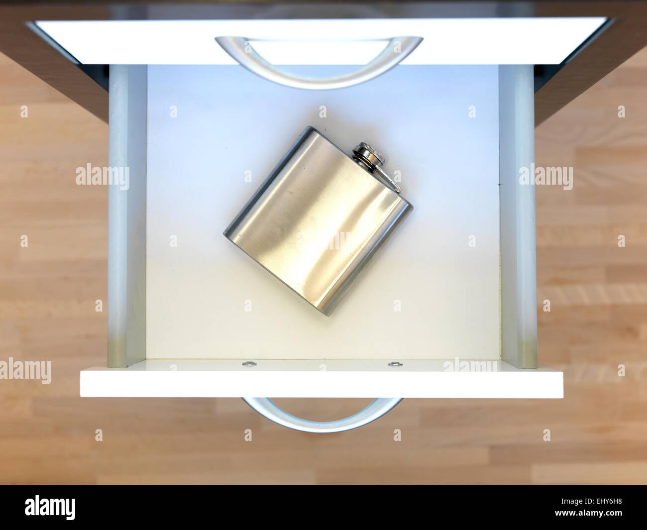 Still life with a chest of drawers hi-res stock photography and images ...