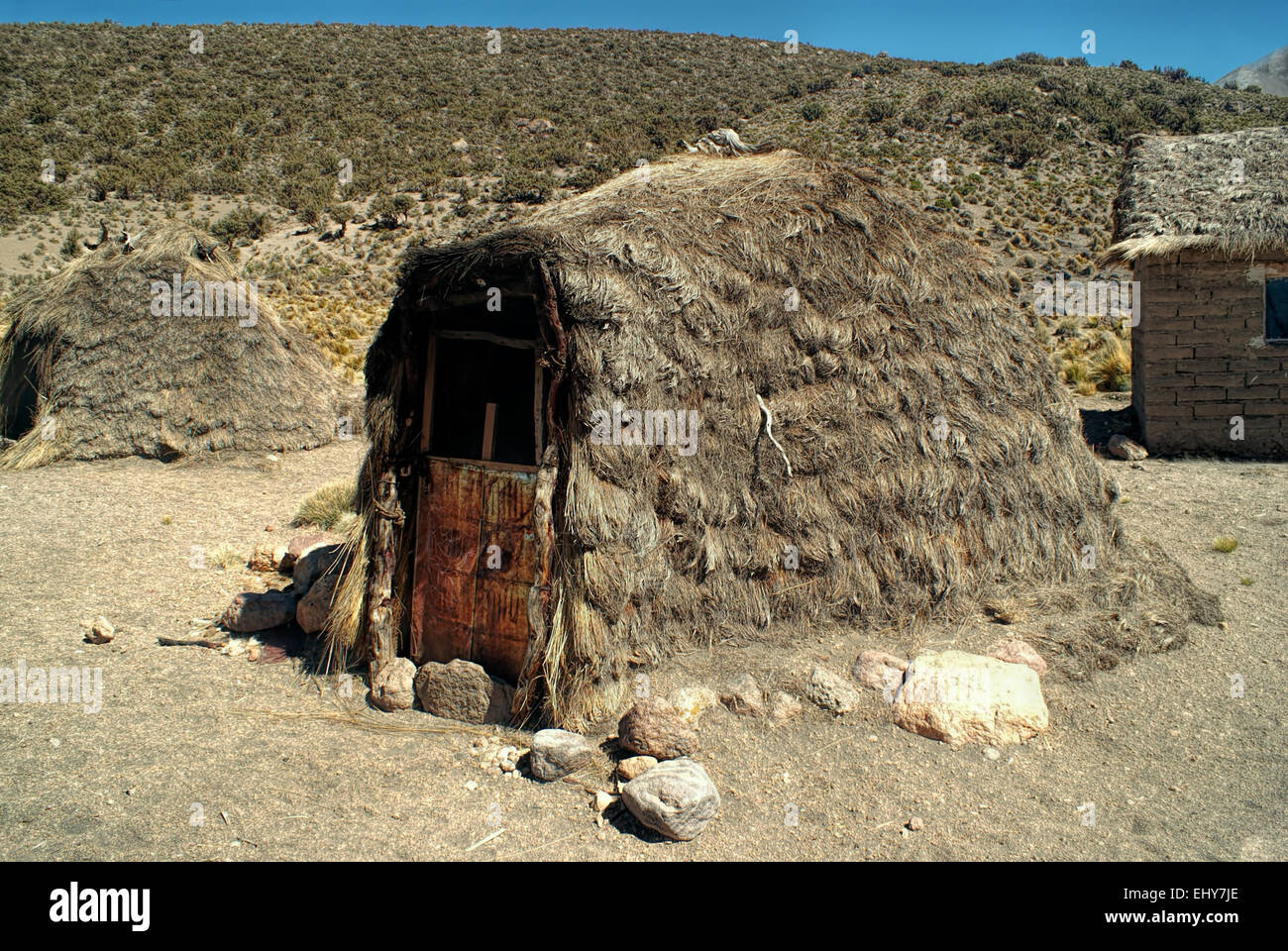Indigenous structure hi-res stock photography and images - Alamy