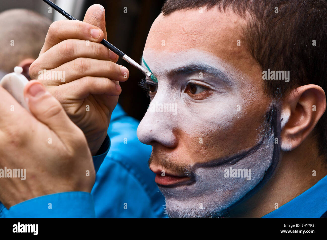 Apply makeup colour hi-res stock photography and images - Alamy