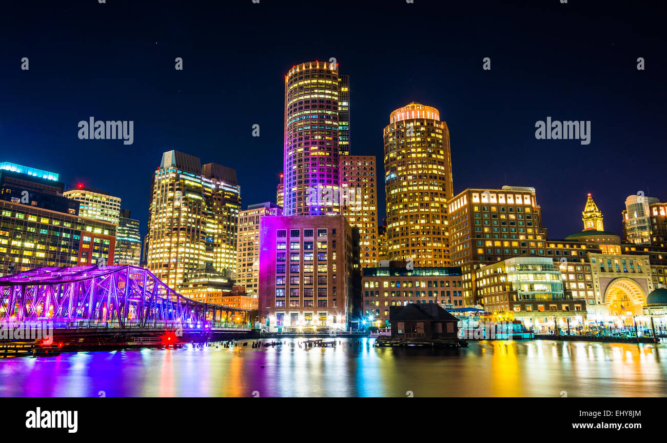 Fort point channel park hi-res stock photography and images - Alamy
