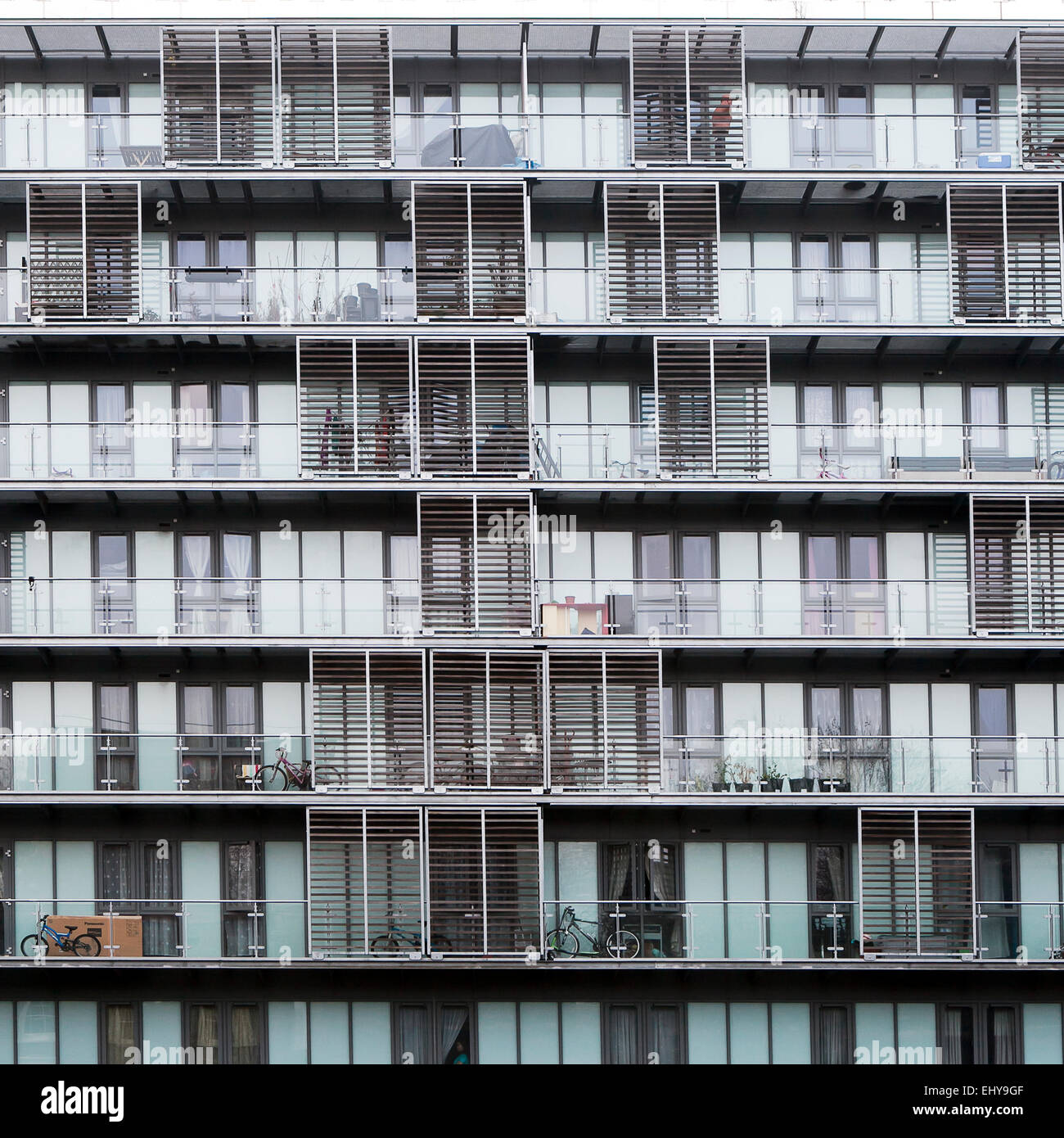 Tall grey hotel building hi-res stock photography and images - Alamy