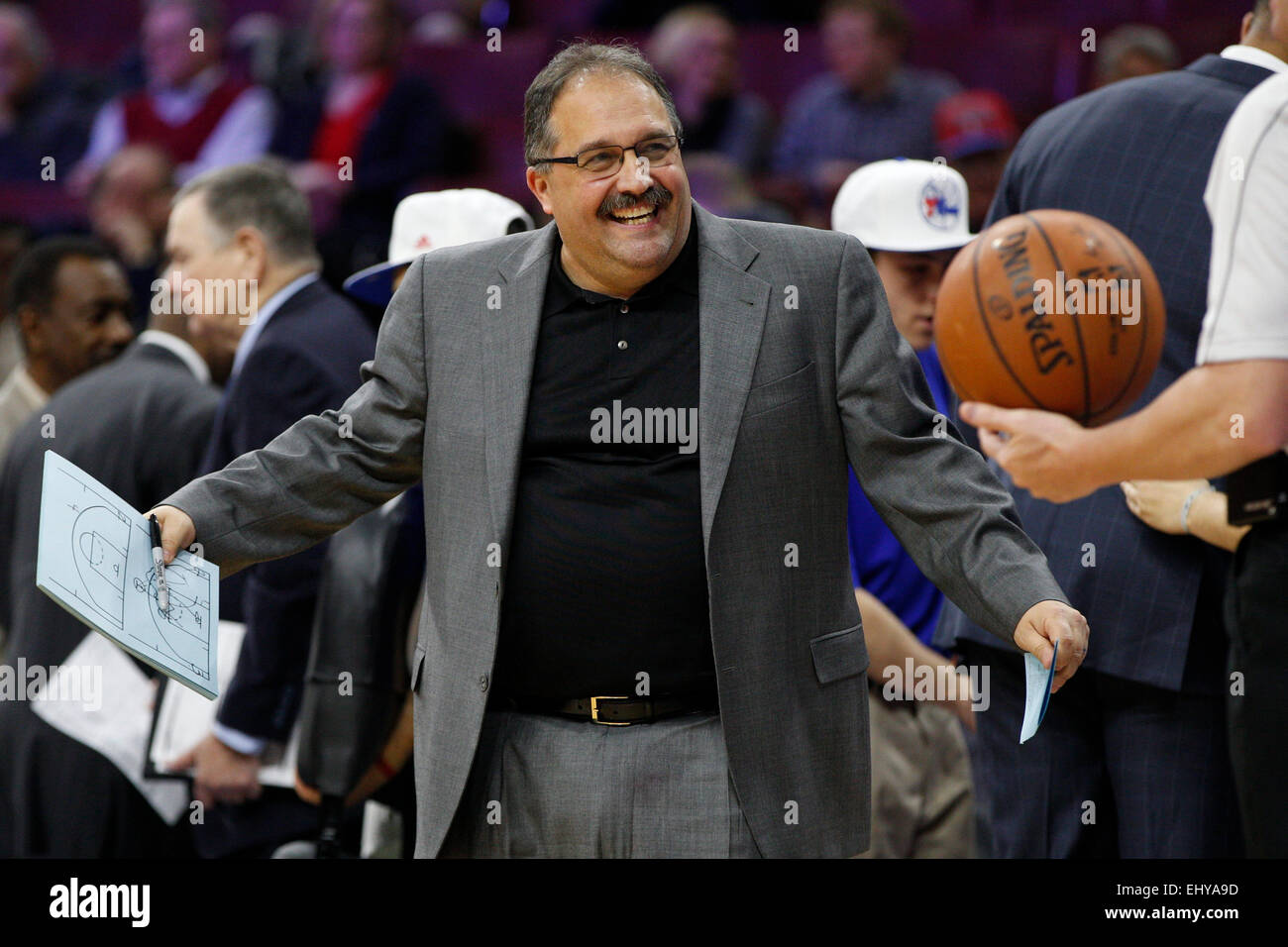 Detroit pistons coach hi-res stock photography and images - Alamy