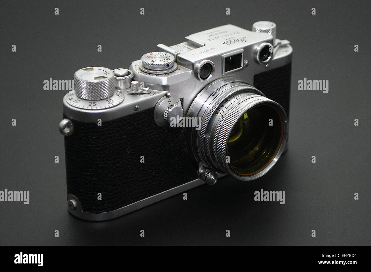 Leica iiif hi-res stock photography and images - Alamy