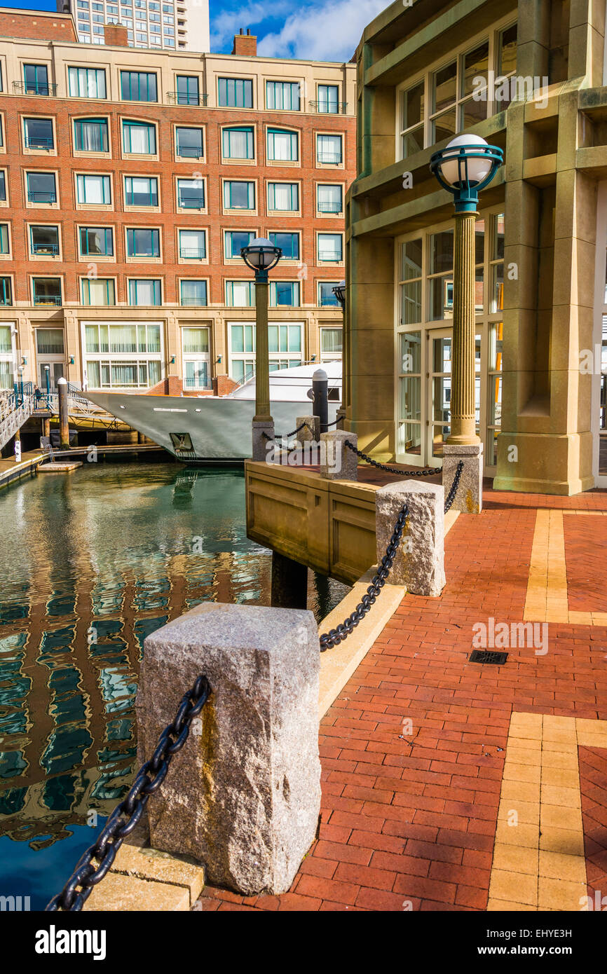 Rowes wharf architecture hi-res stock photography and images - Alamy