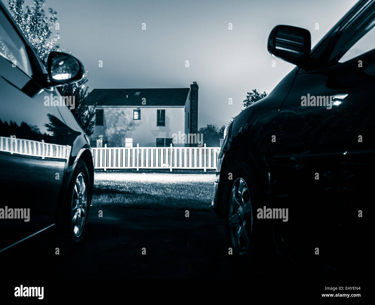 Two color houses hi-res stock photography and images - Alamy