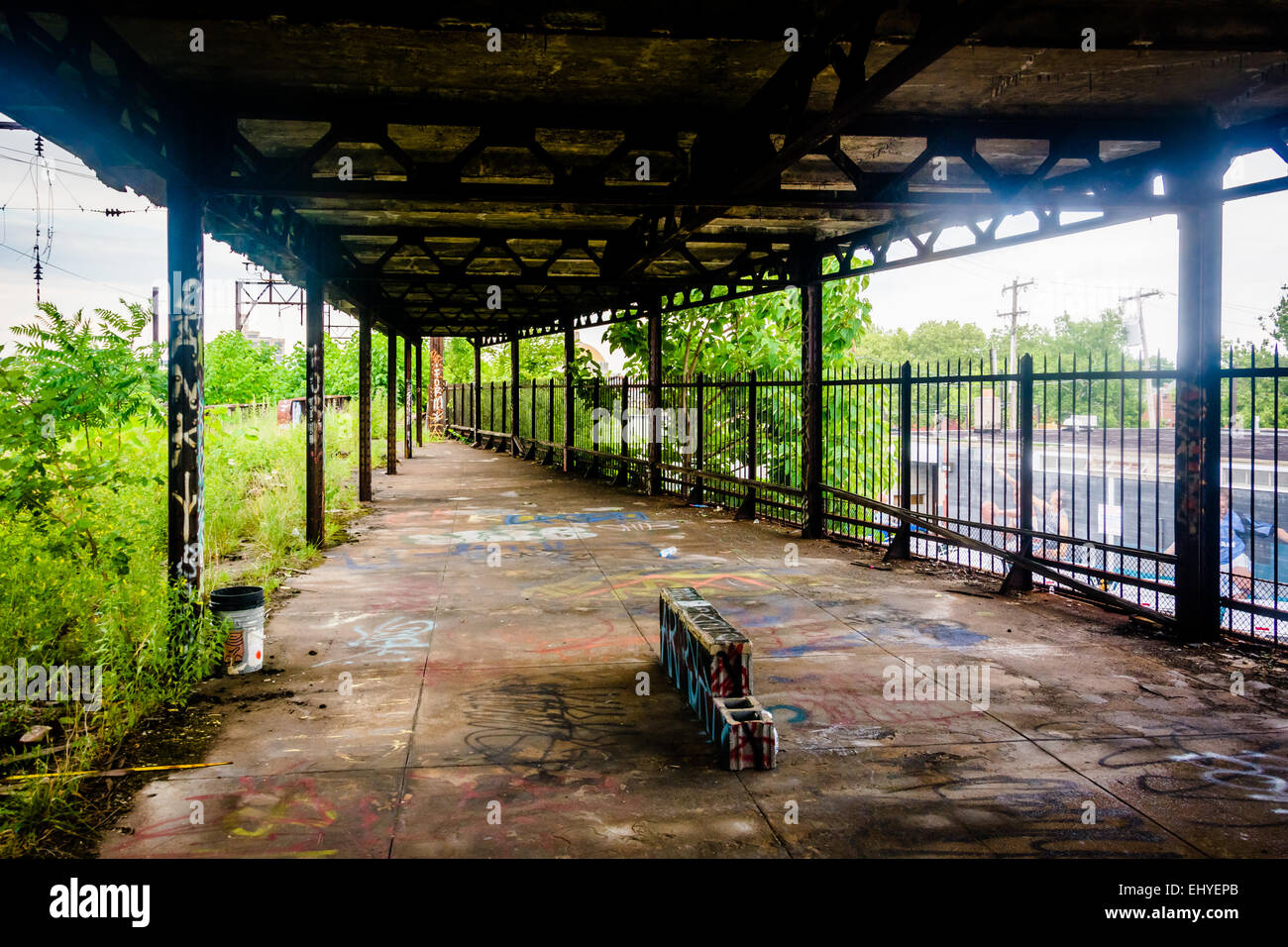 Abandoned building at the Reading Viaduct, in Philadelphia ...