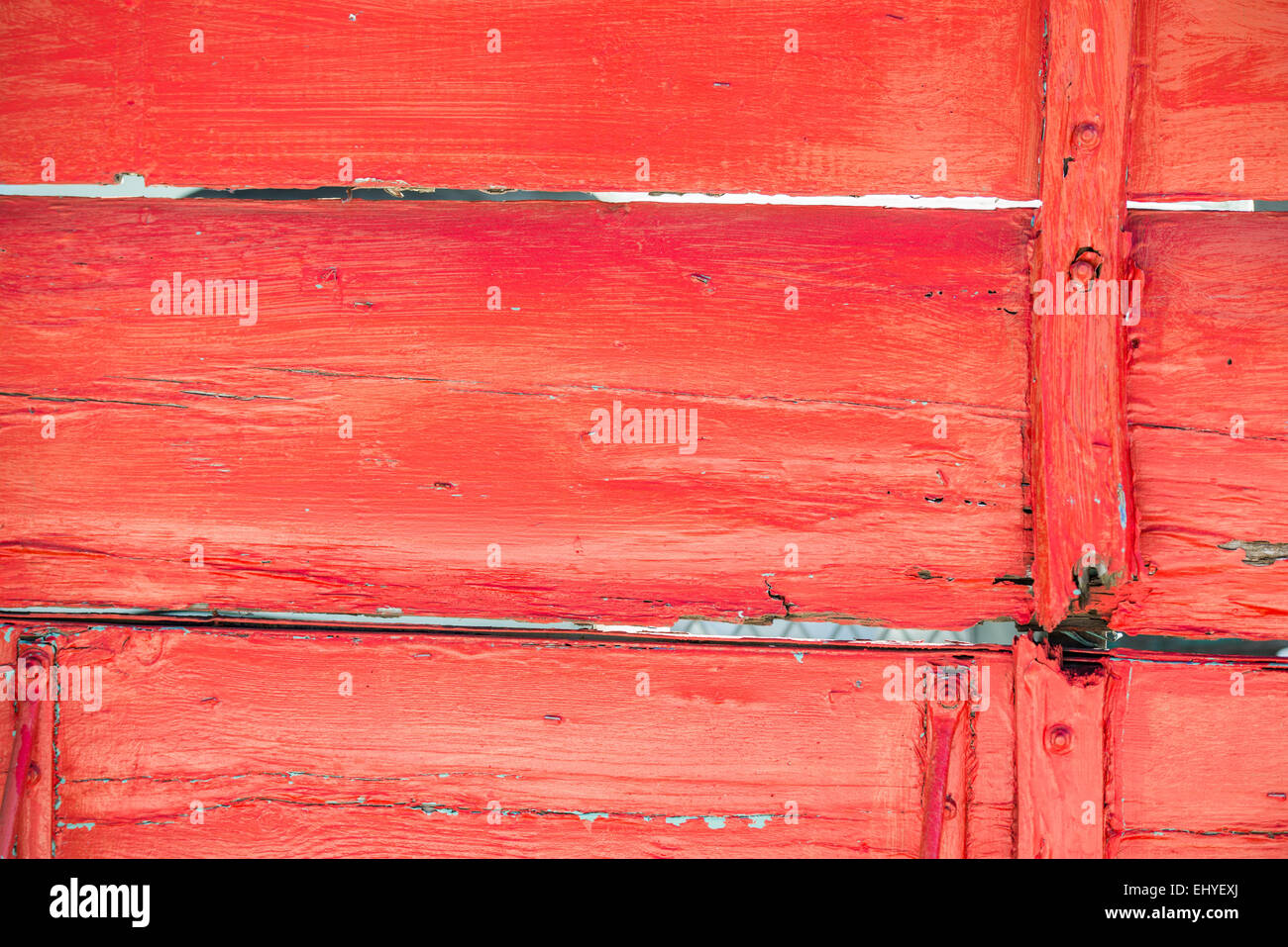 Red painted aged wood wagon hi-res stock photography and images - Alamy