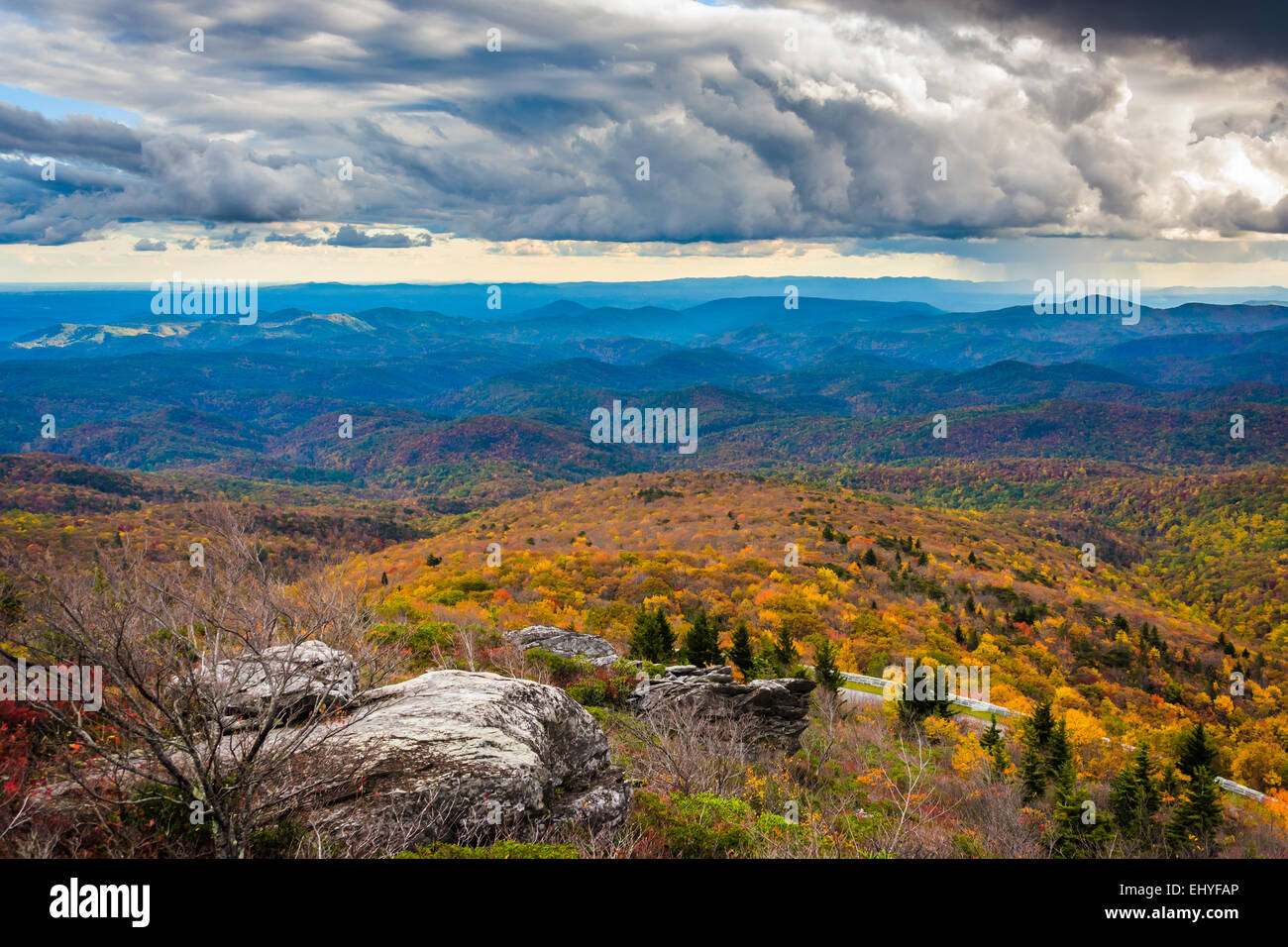 Rough ridge view hi-res stock photography and images - Alamy
