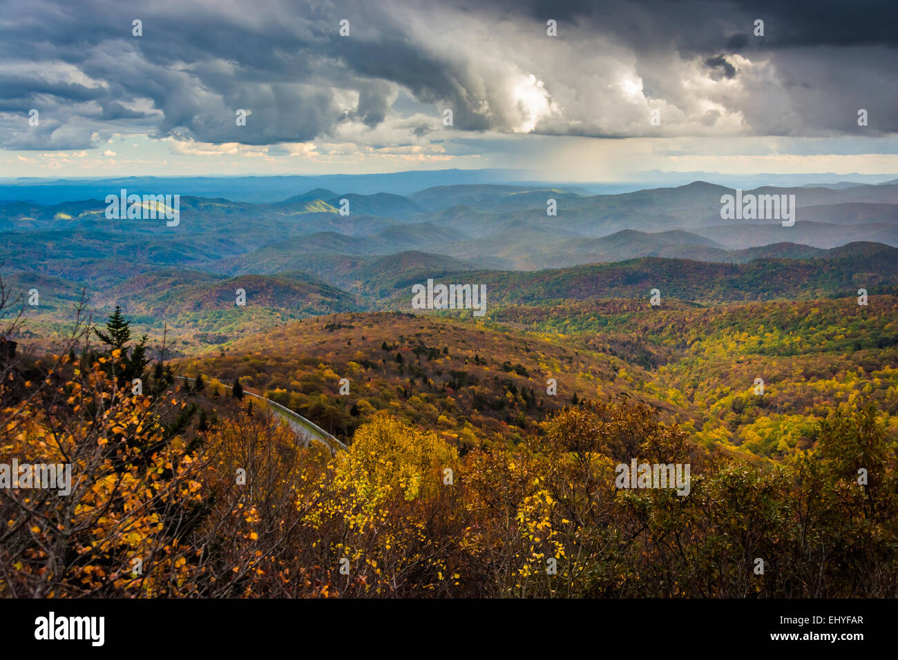 Rough ridge view hi-res stock photography and images - Alamy