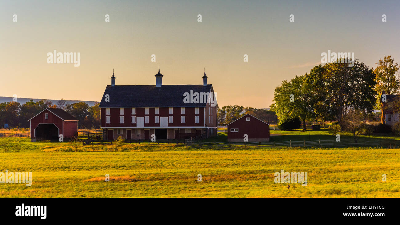 Barn on a farm in Gettysburg, Pennsylvania Stock Photo - Alamy