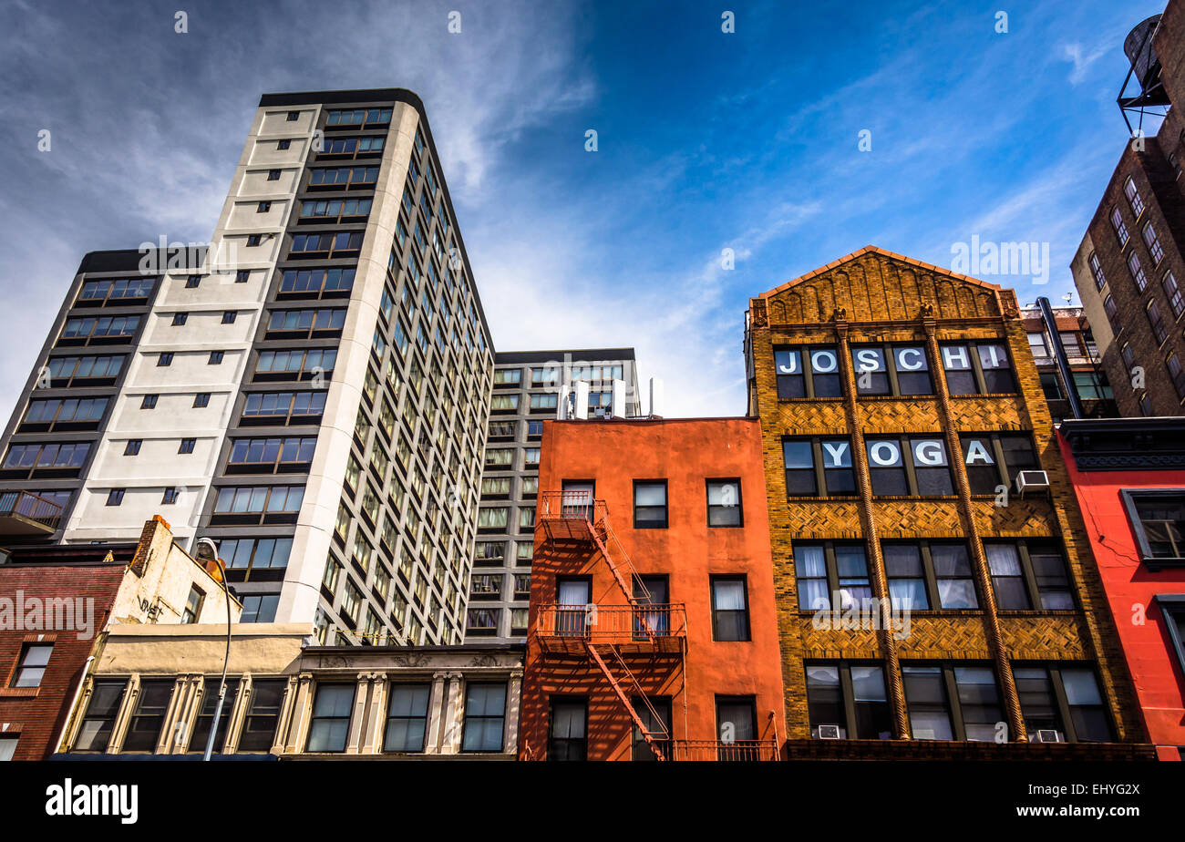 Buildings along 23rd Street in Manhattan, New York Stock Photo - Alamy