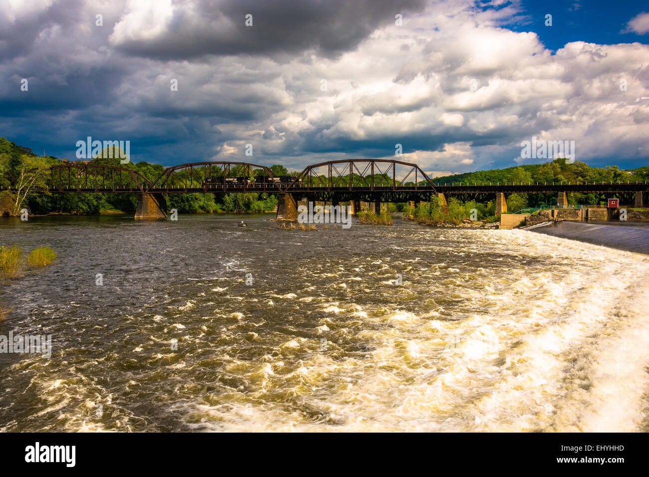 Dam and train bridge over the Delaware River in Easton, Pennsylvania ...