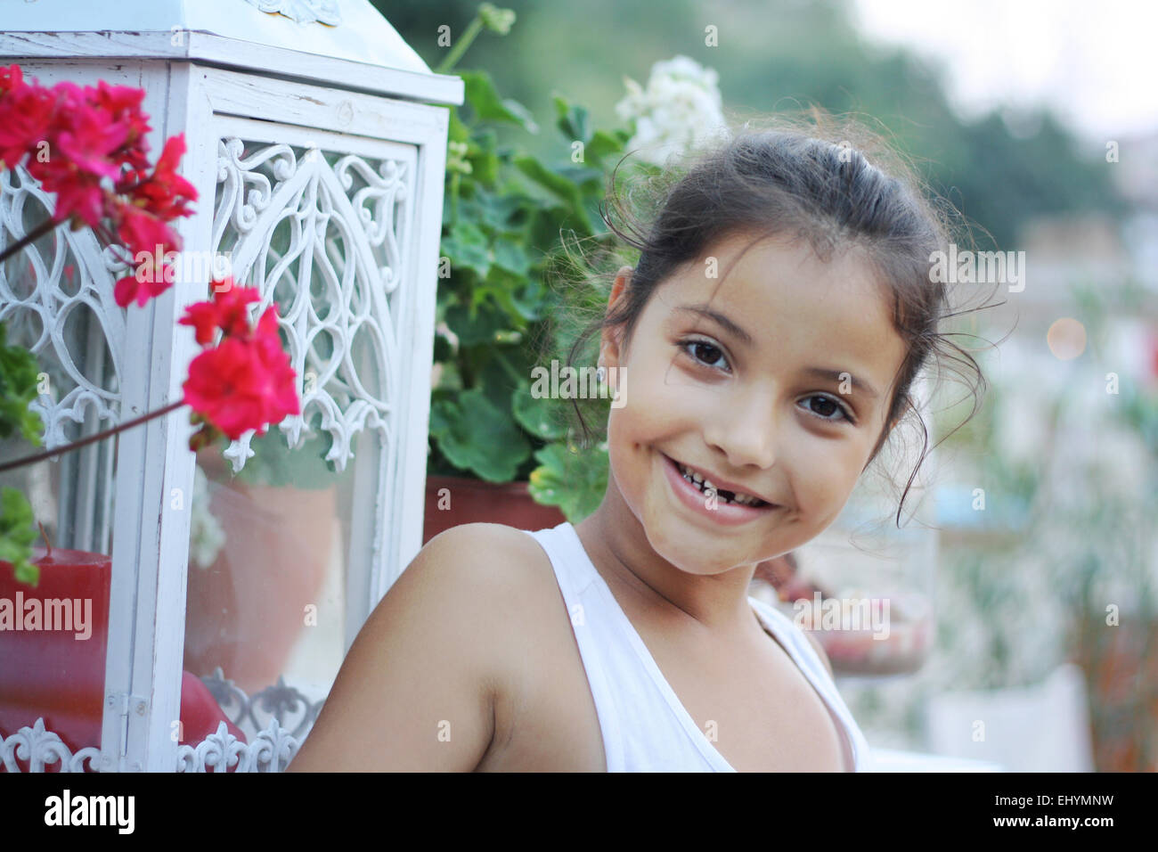 Girl smiling 8 years hi-res stock photography and images - Alamy