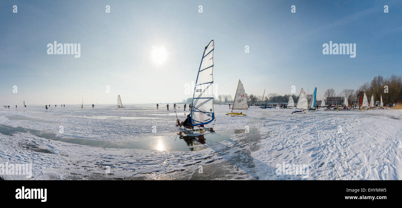 Monnickendam netherlands ice sailing hi-res stock photography and ...
