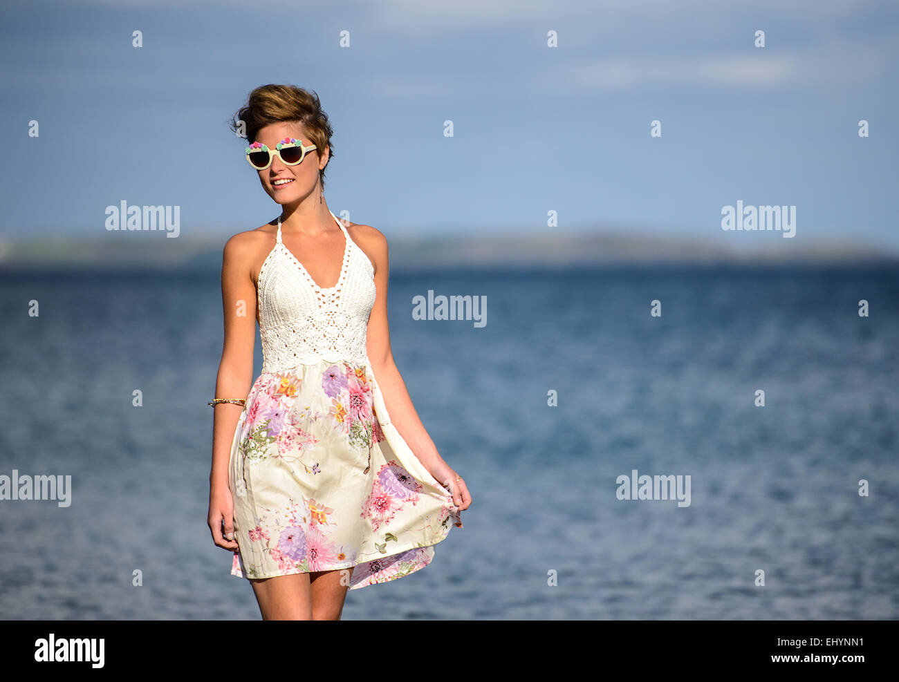Young cheerful smiling woman hi-res stock photography and images - Alamy