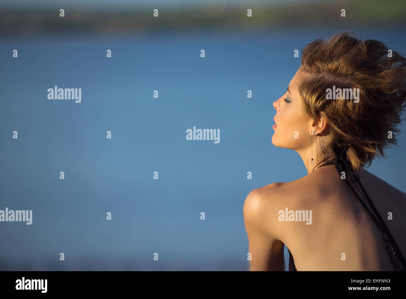 Woman bikini rear view hi-res stock photography and images - Alamy