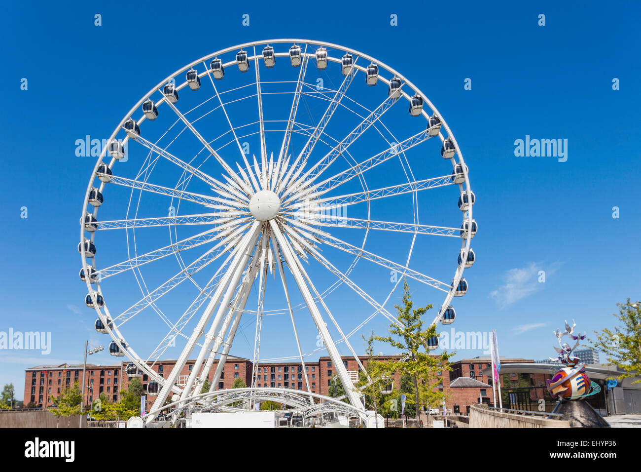 England, Merseyside, Liverpool, city, Albert Dock, Wheel of Liverpool ...