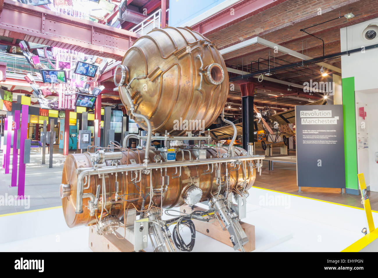 Accelerating cavity machine hi-res stock photography and images - Alamy