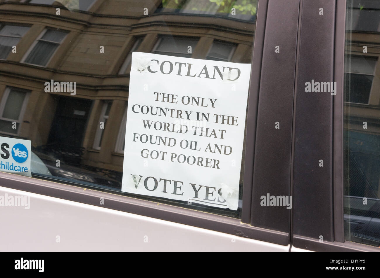 Scotland independence yes poster hi-res stock photography and images ...