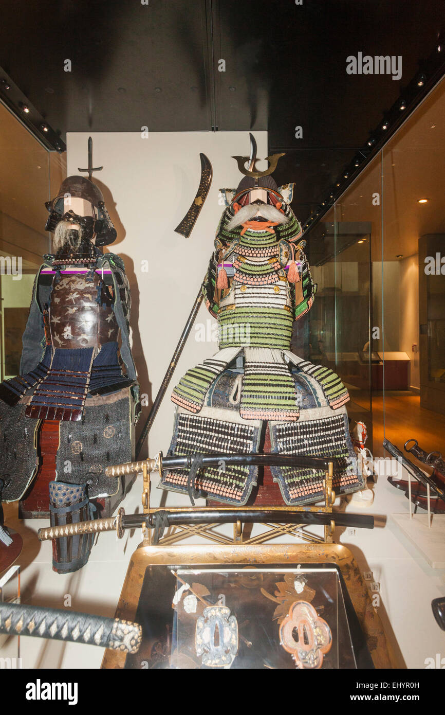 England, Manchester, city, Manchester Museum, Display of Japanese ...