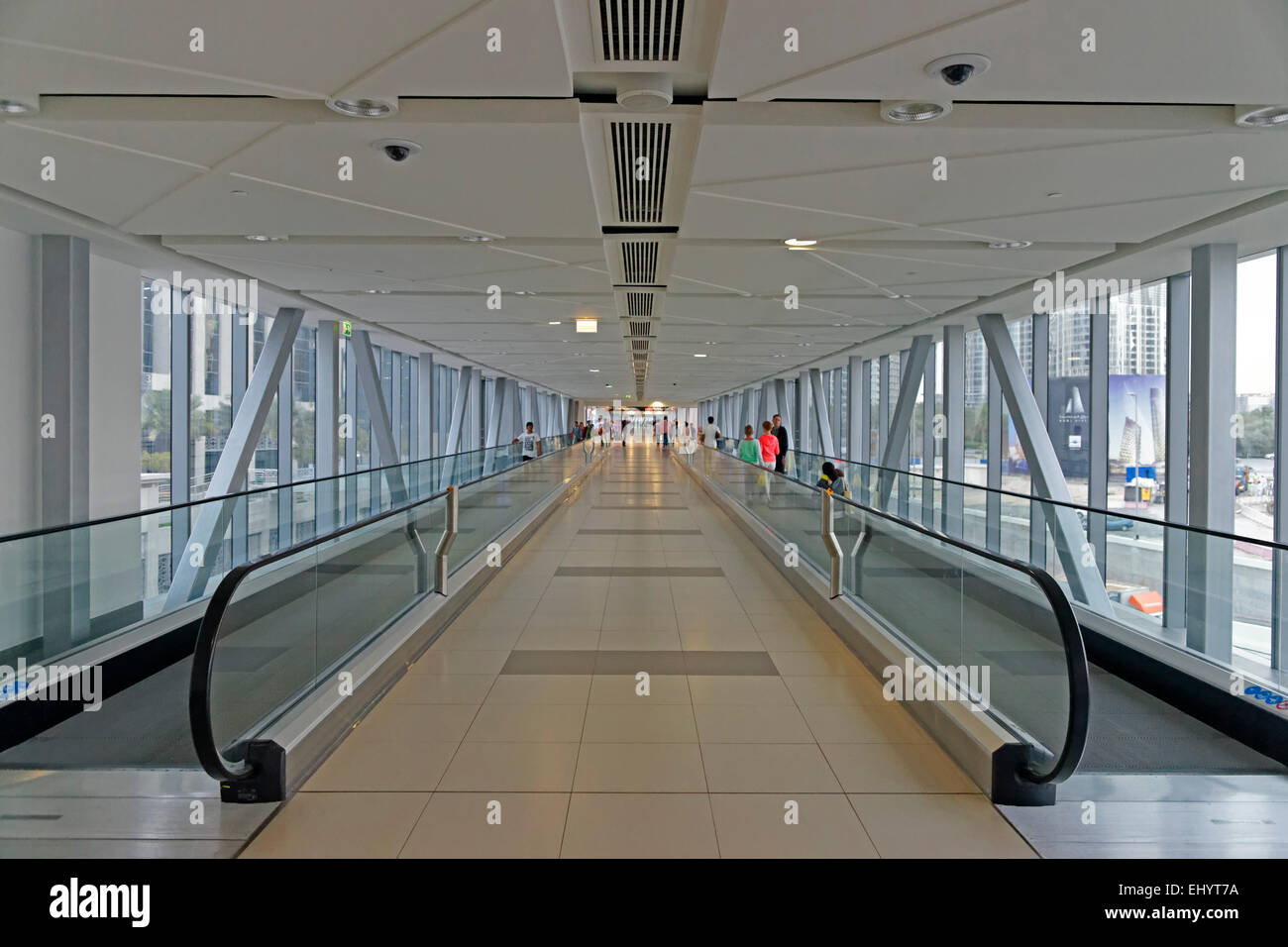 Asia, United Arab Emirates, UAE, Dubai, metro Dubai Mall link, moving ...